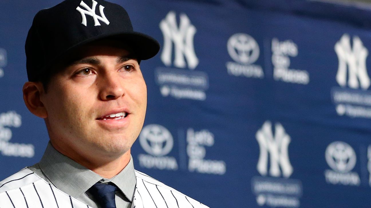 Jacoby Ellsbury of New York Yankees gets free breakfast from Boston Red ...