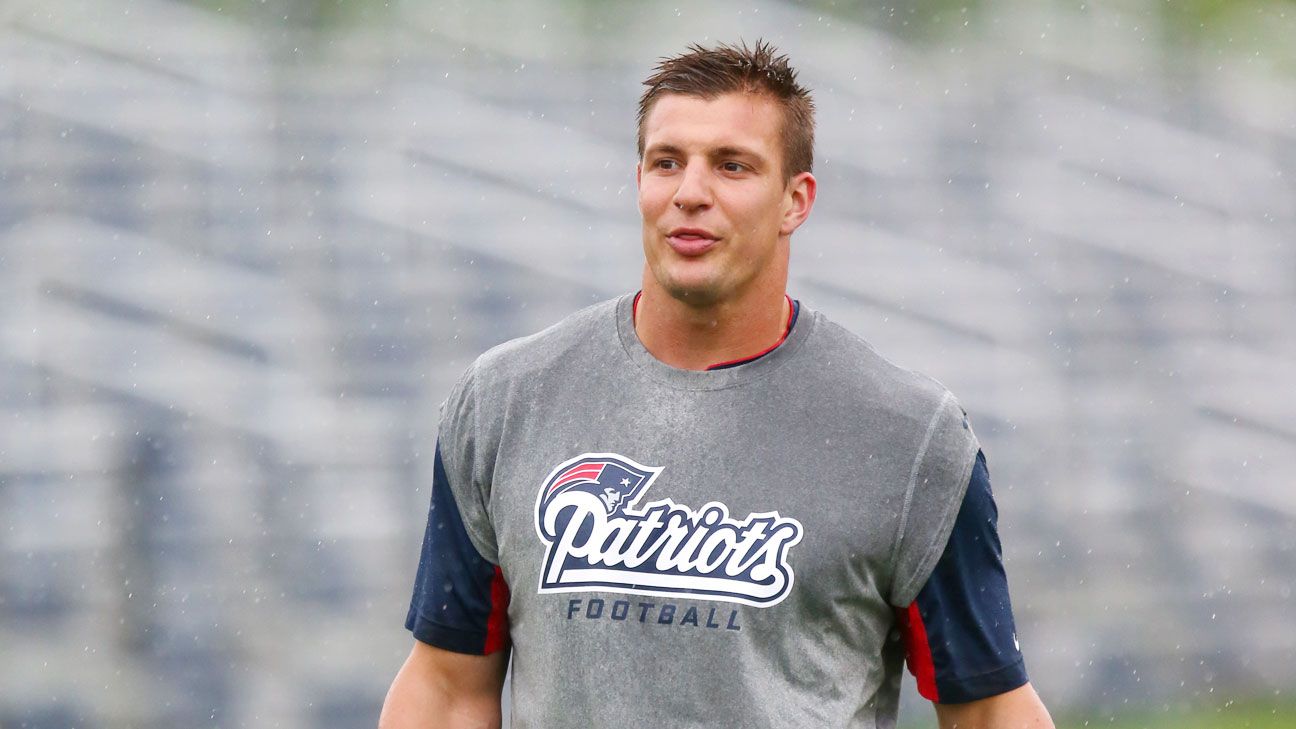 Gronk: 'I'm here and I'm ready' - ESPN