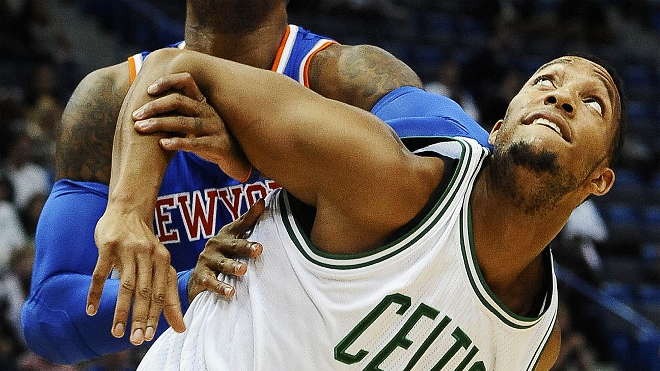 Evan Turner trying to make every minute with Boston Celtics count - ESPN