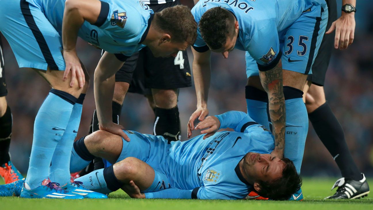 David Silva , Yaya Toure hand Man City double injury worry for United ...