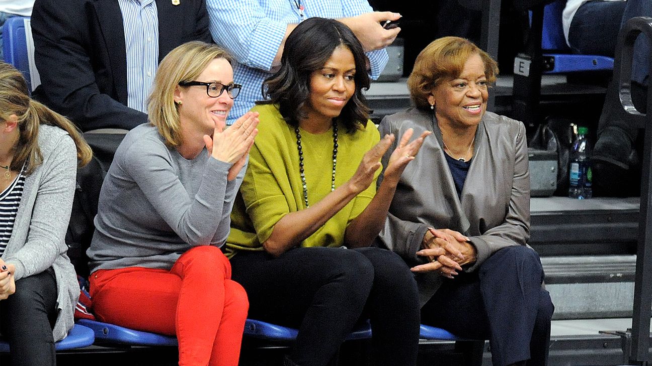 Michelle Obama attends Princeton women's hoops game - ESPN