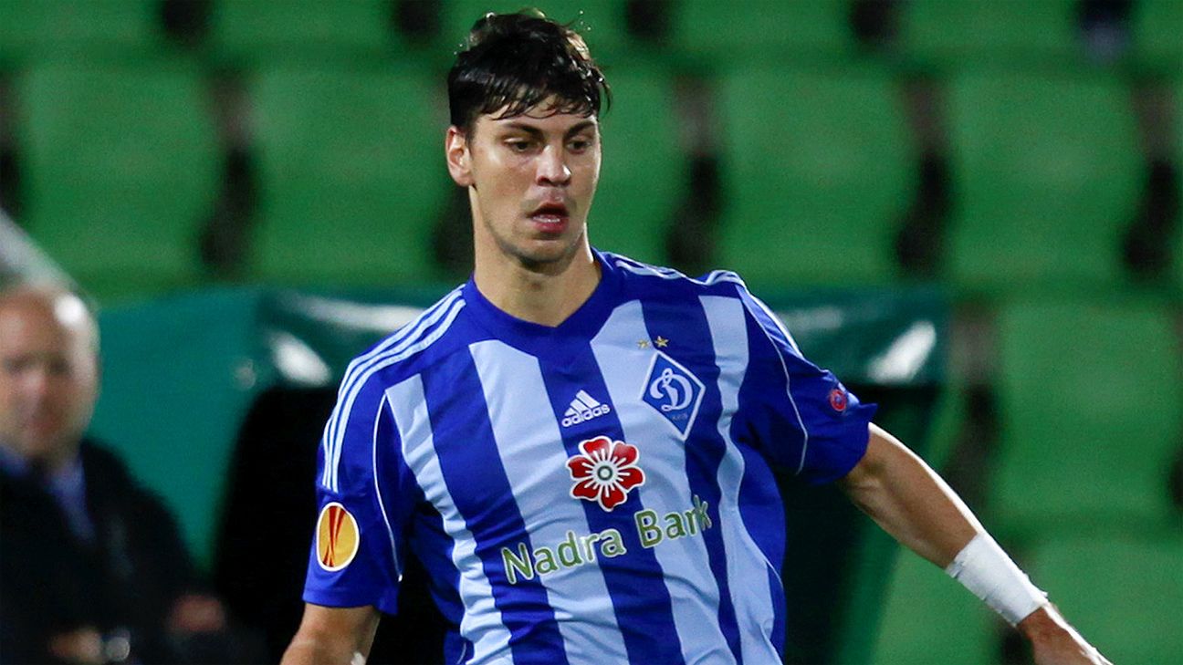 Sources: Manchester United weigh Aleksandar Dragovic move - ESPN
