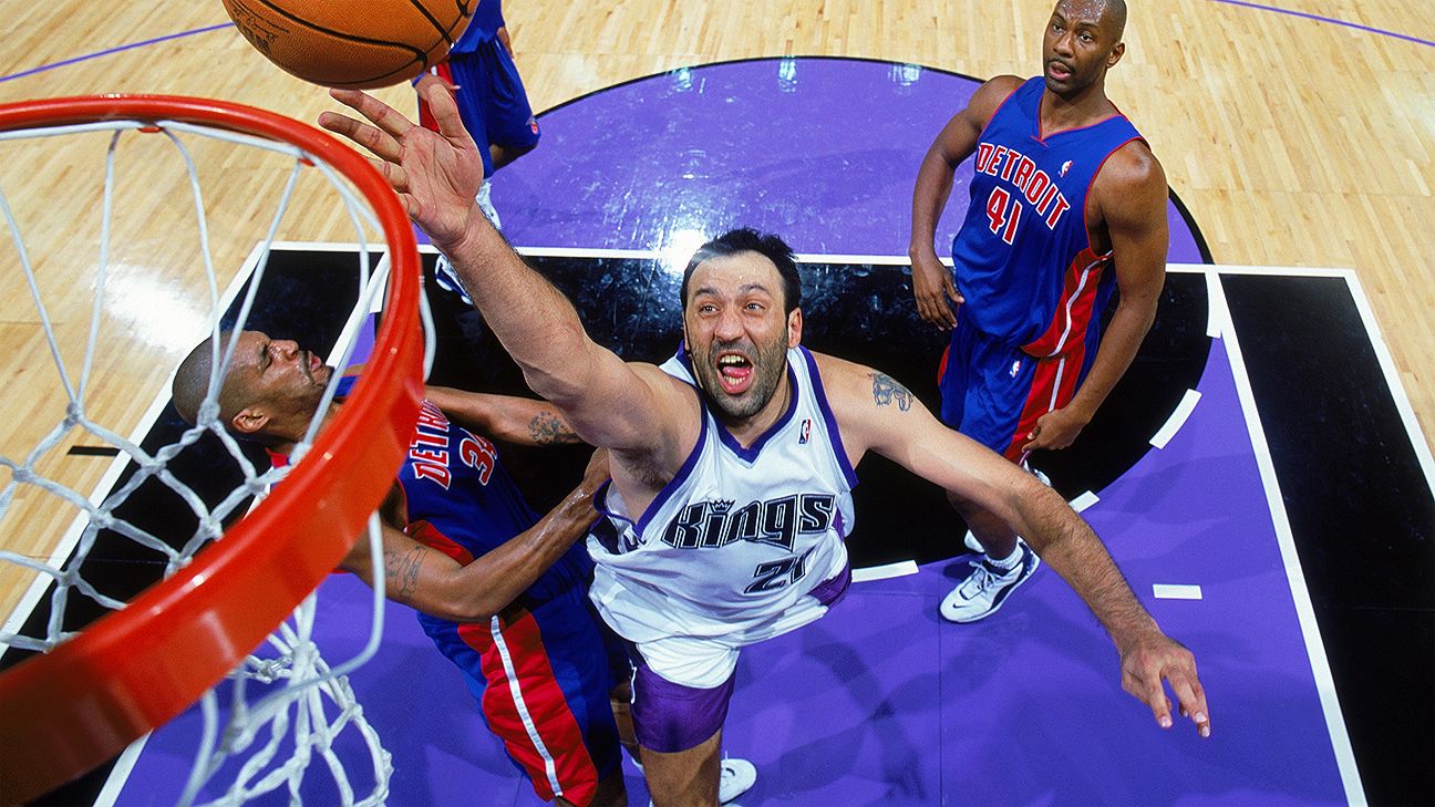 Vlade Divac rejoins Sacramento Kings in front-office role - ESPN