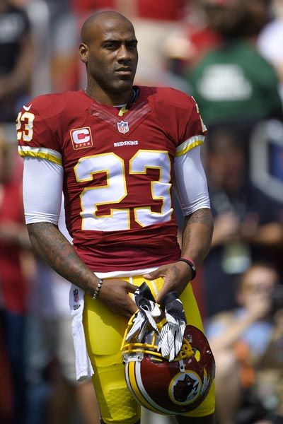 DeAngelo Hall of Washington Redskins suffers toe injury against New ...