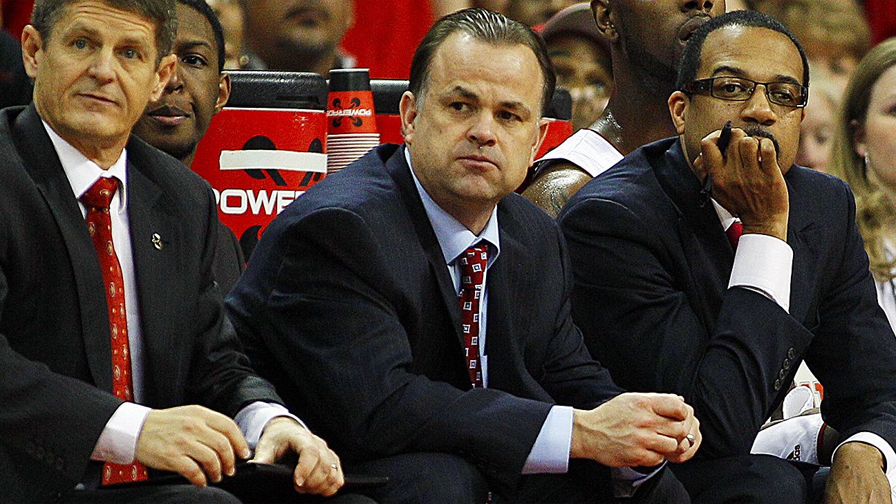 NC State Wolfpack assistant coach Rob Moxley out of hospital - ESPN