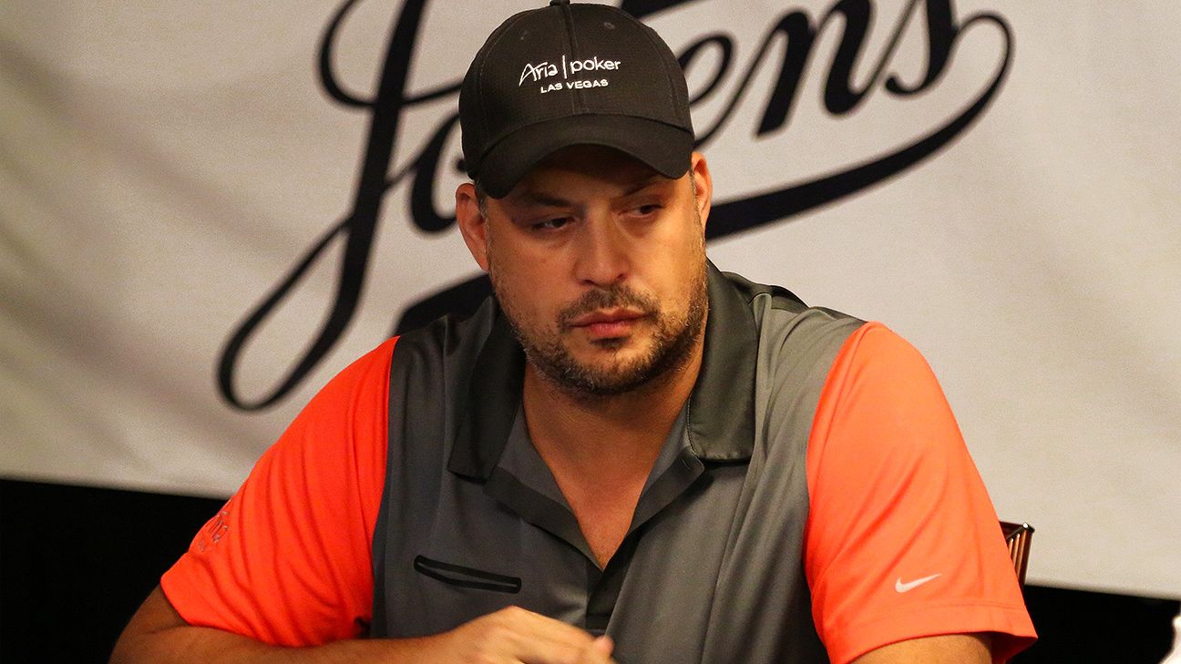 2015 WSOP - Poker Players Championship features smallest field - ESPN ...