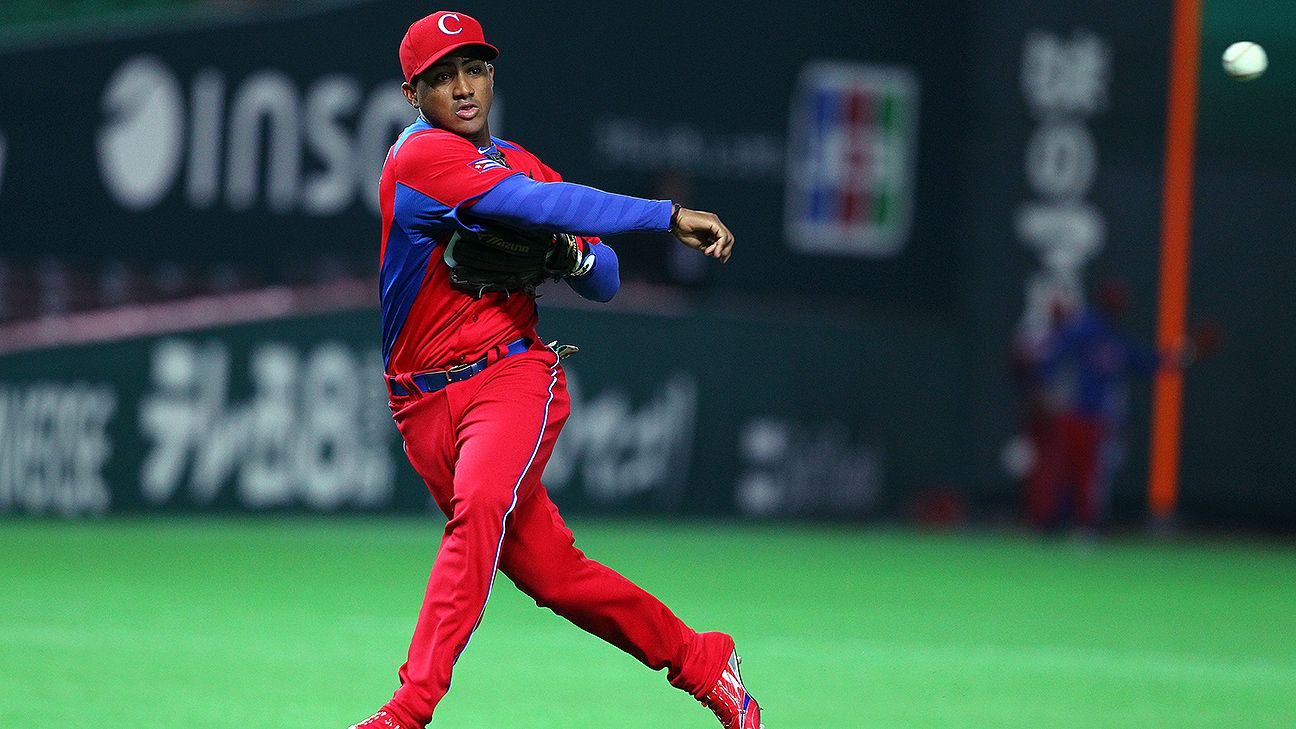 Cuban infielder Andy Ibanez agrees to contract with Texas Rangers - ESPN