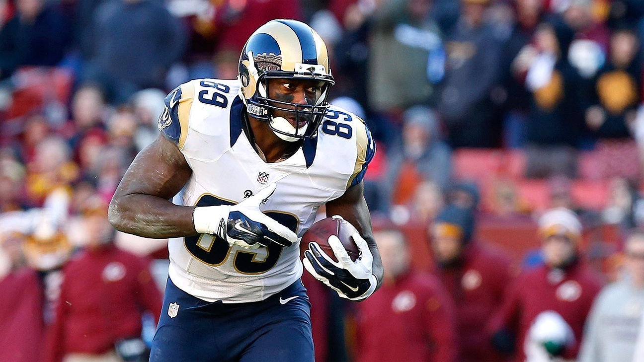 New Packers TE Jared Cook finally finds QB stability in Aaron Rodgers ...