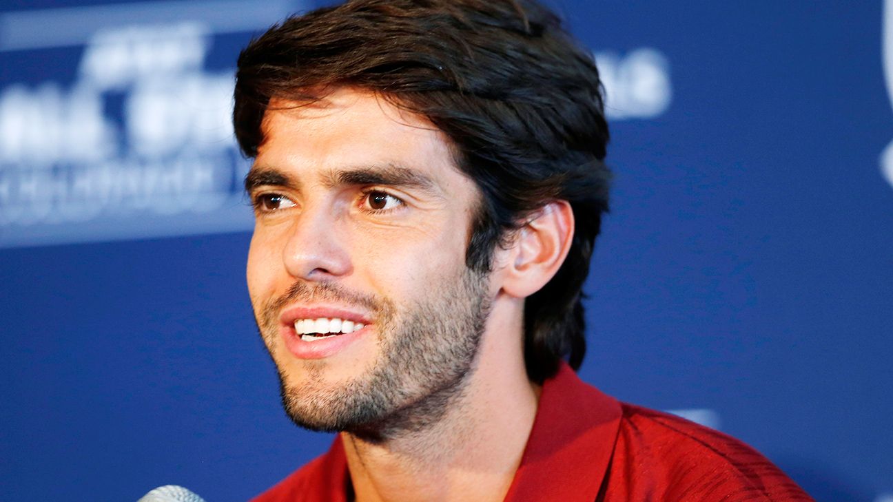 Kaka announces retirement amid links to AC Milan return