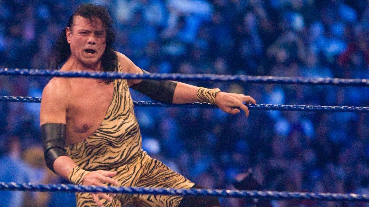 Former wrestlers sue WWE, alleging long-term neurological damage - ESPN