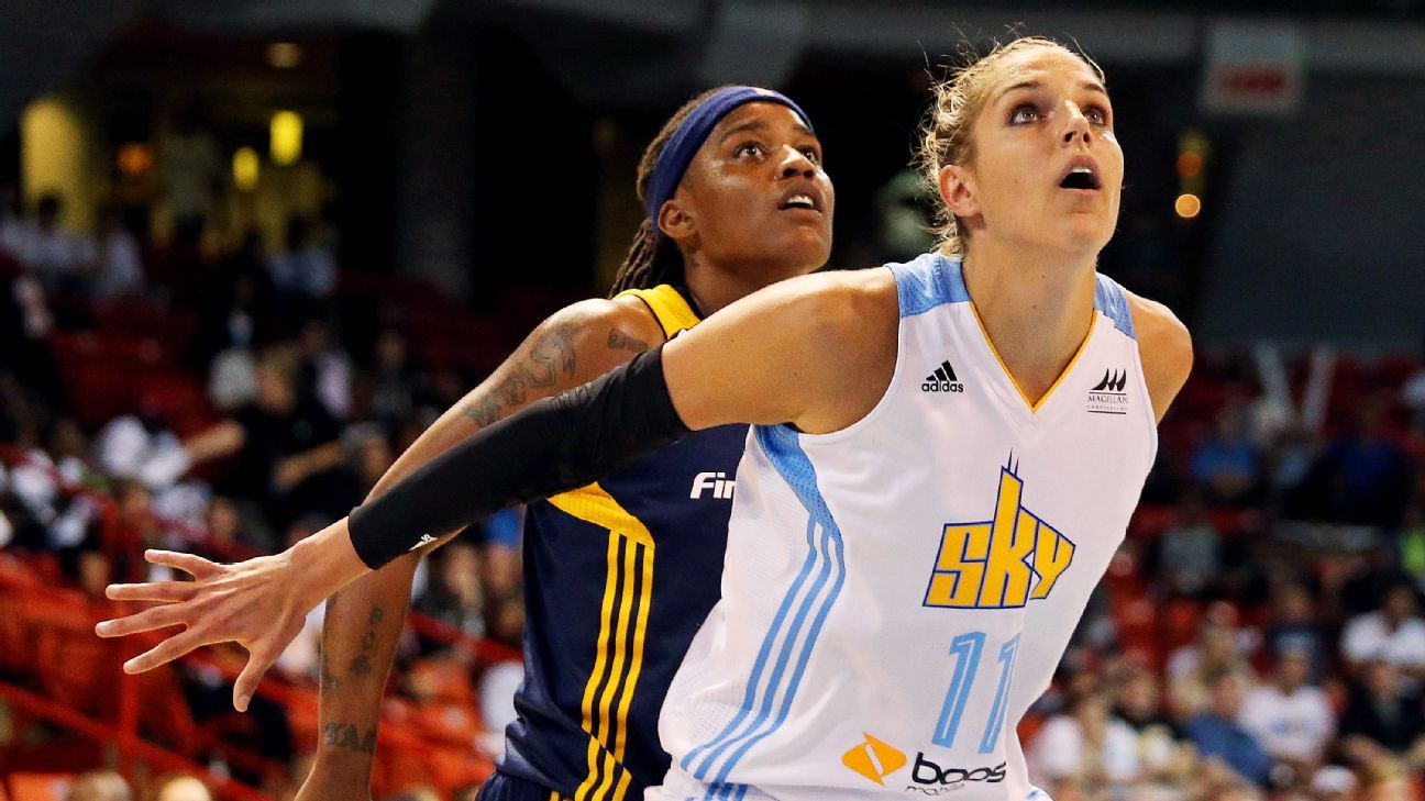 Allie Quigley, Courtney Vandersloot lead Sky to Game 1 win - ESPN