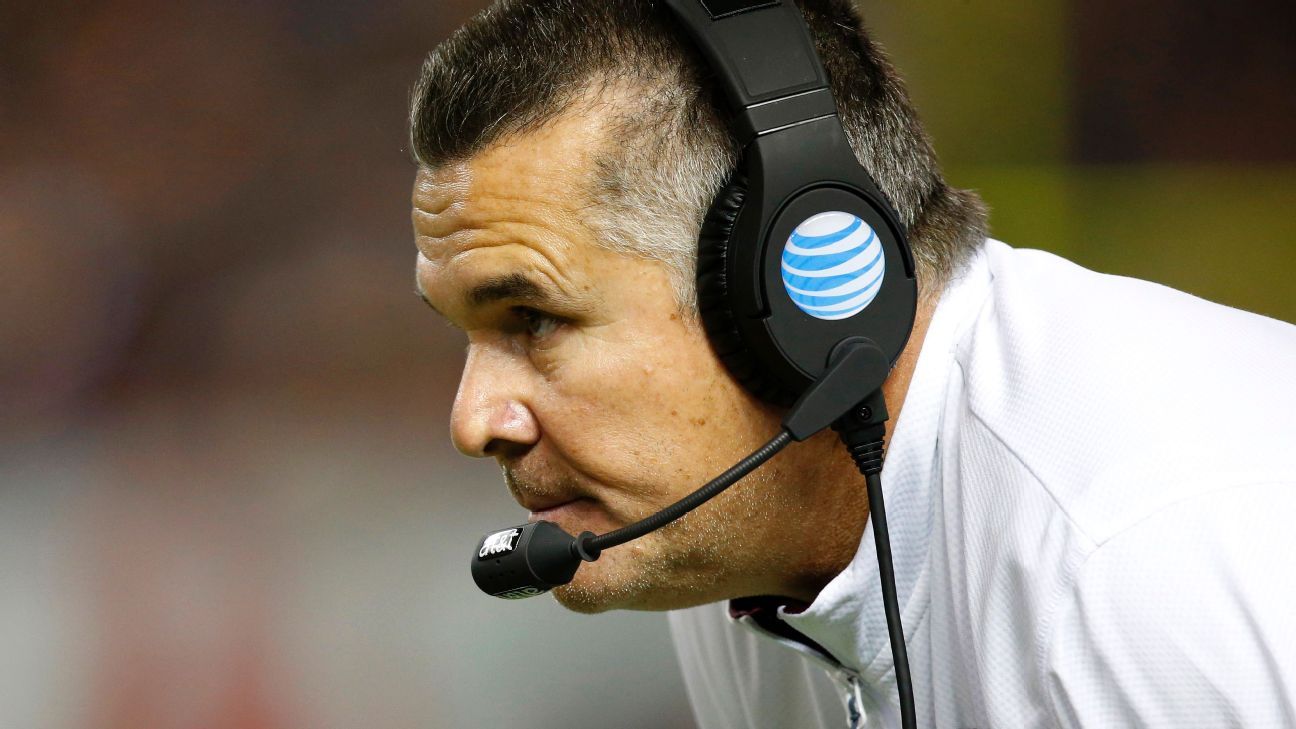 Hawai'i Rainbow Warriors football coach Todd Graham has collection of ...
