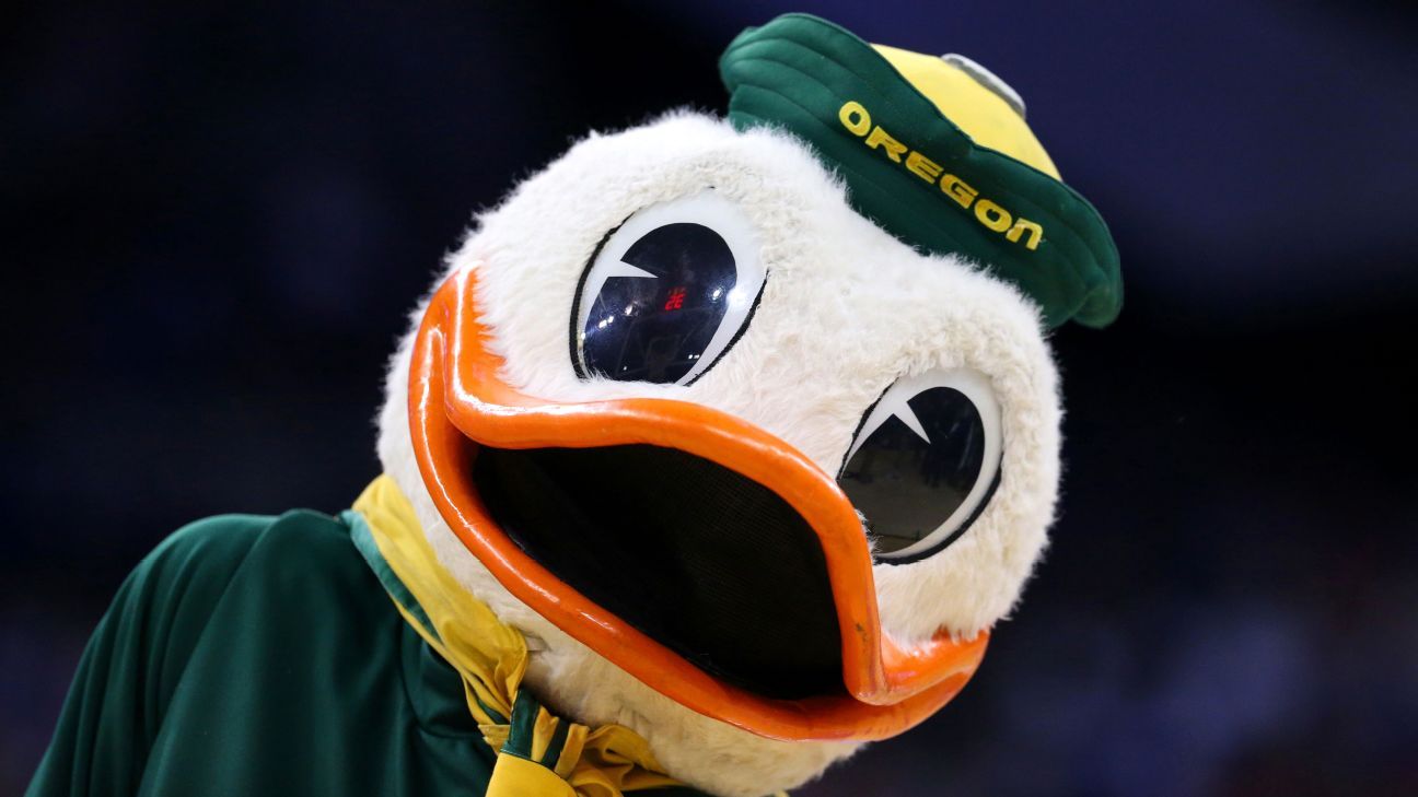 Oregon uses commits to release uniforms - ESPN - Pac-12 Blog- ESPN