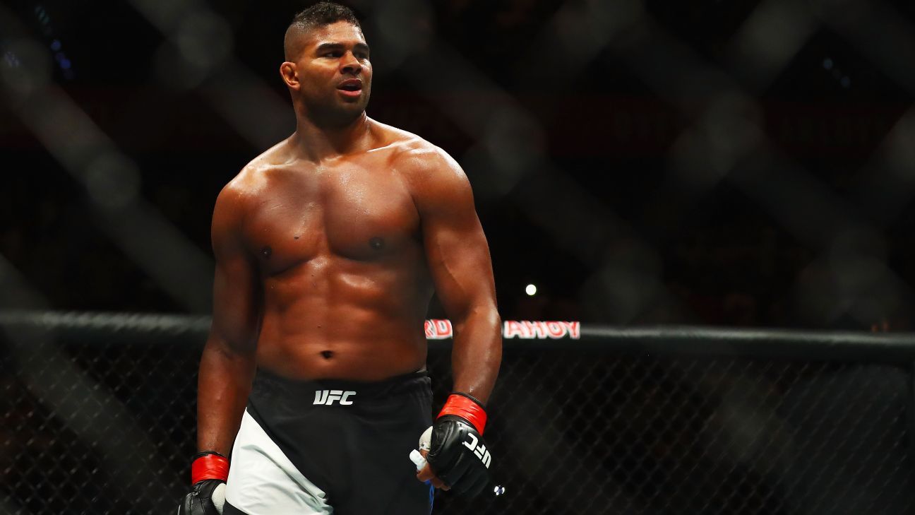 Overeem gets spectacular KO in teammate fight - ESPN