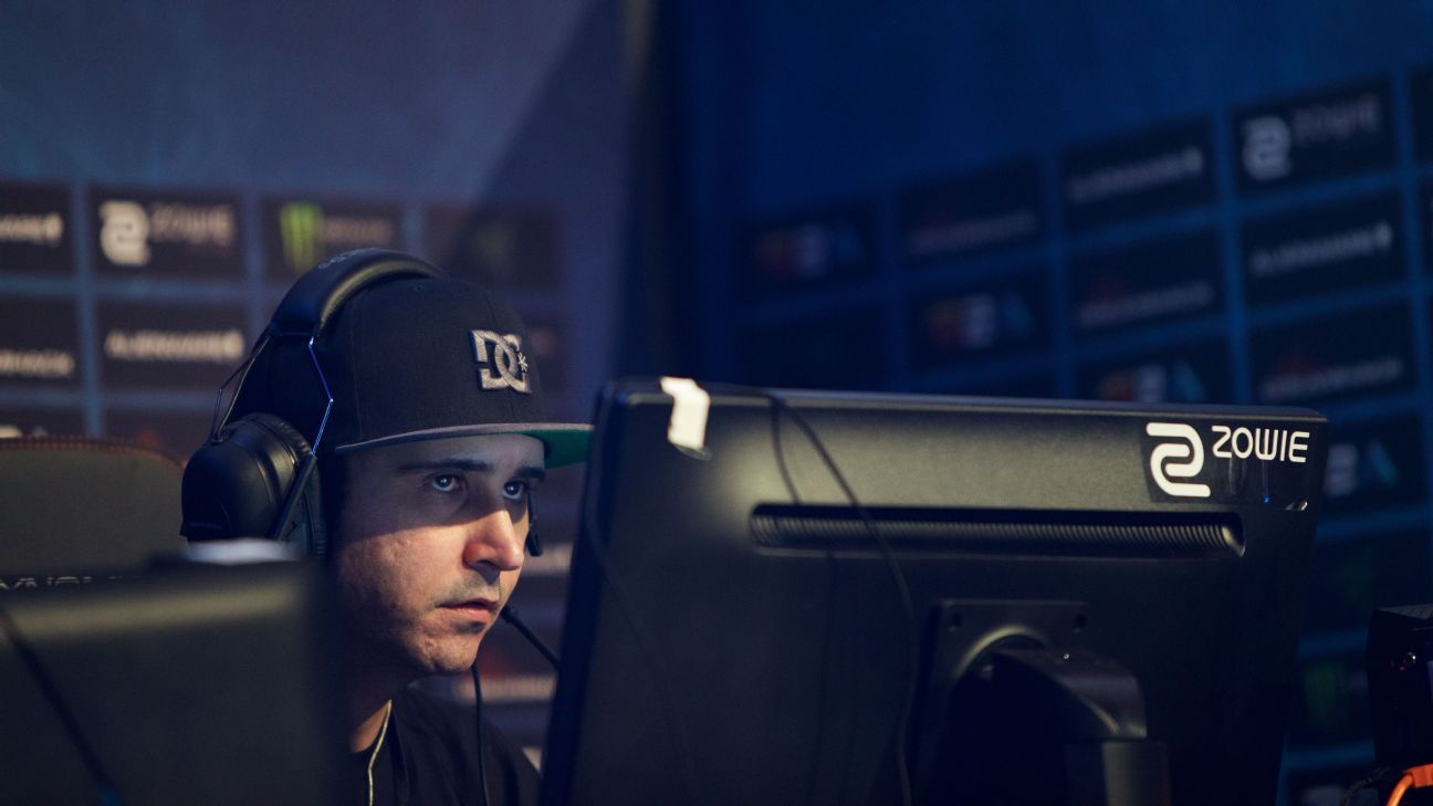 Trudging Through Summit1g Reacts To CS GO Faux Paus ESPN trudging-through-summit1g-reacts-to-cs-go-faux-paus-espn