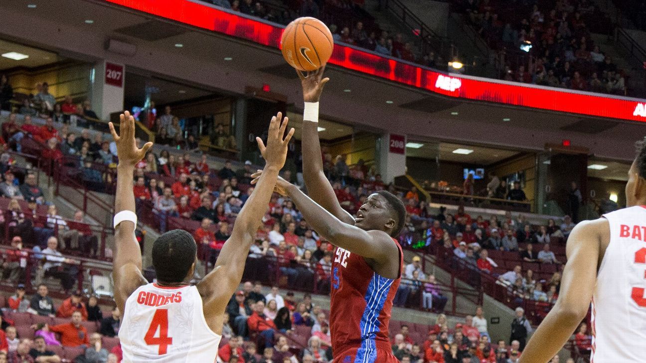 DouDou Gueye signs with Ball State men's basketball team as graduate ...
