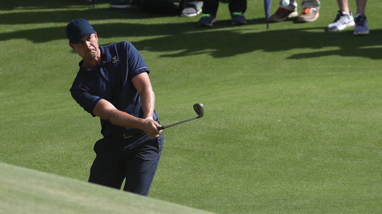 Henrik Stenson has slight tear in right knee, plans to play - ESPN