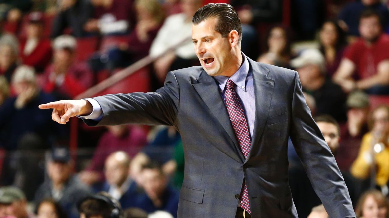 UMass parts ways with head coach Derek Kellogg - ESPN