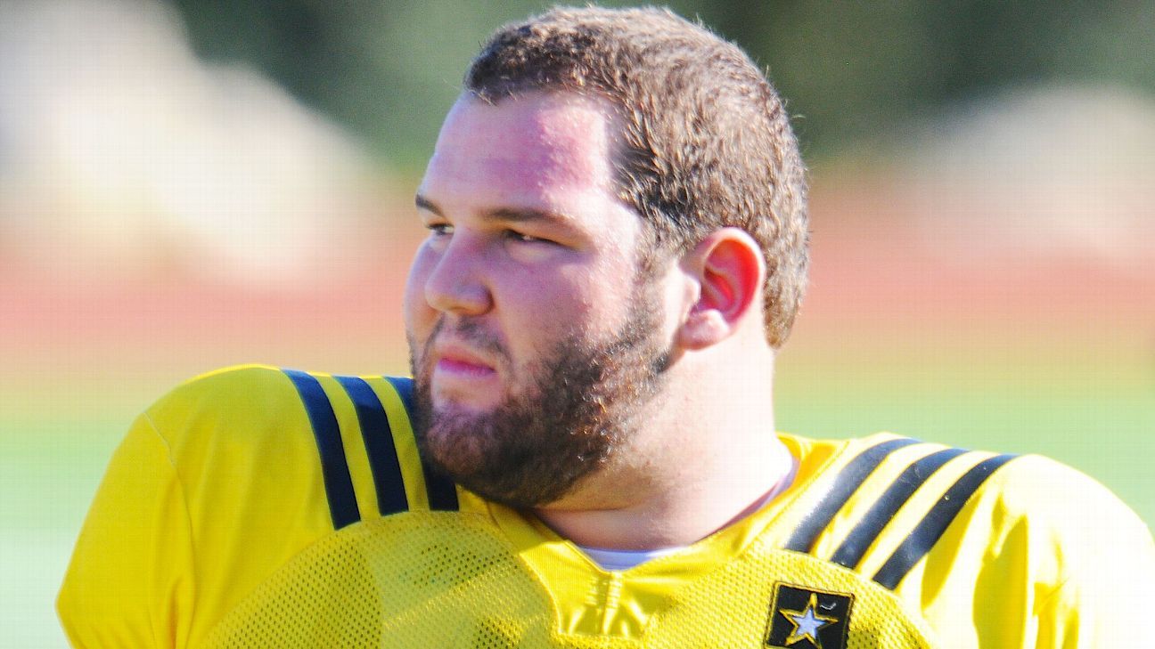 Zach Okun of Oregon Ducks taken to hospital during practice - ESPN