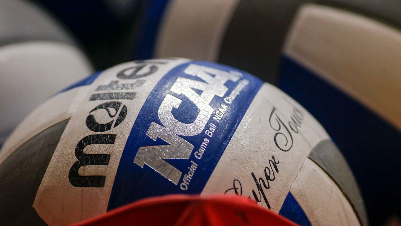 Longtime Oregon volleyball coach Jim Moore steps down - ESPN