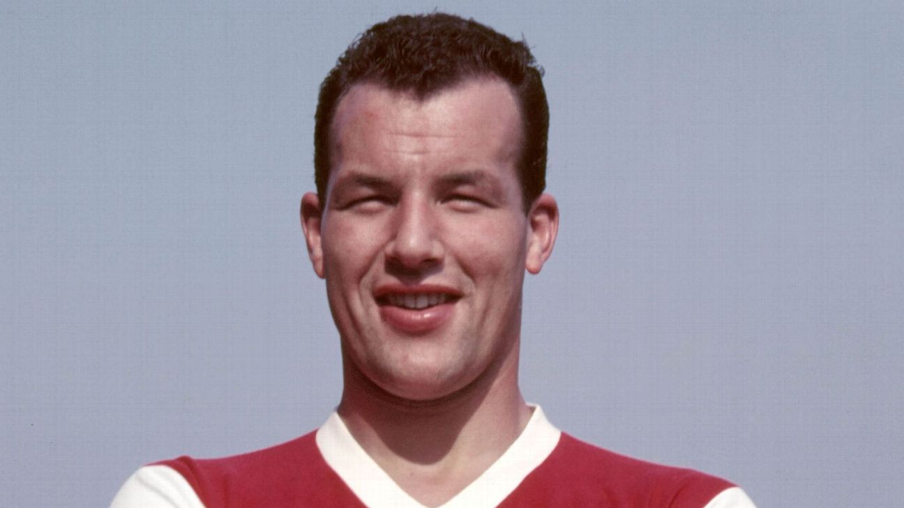 Wales legend Mel Charles mourned after dying aged 81 - ESPN