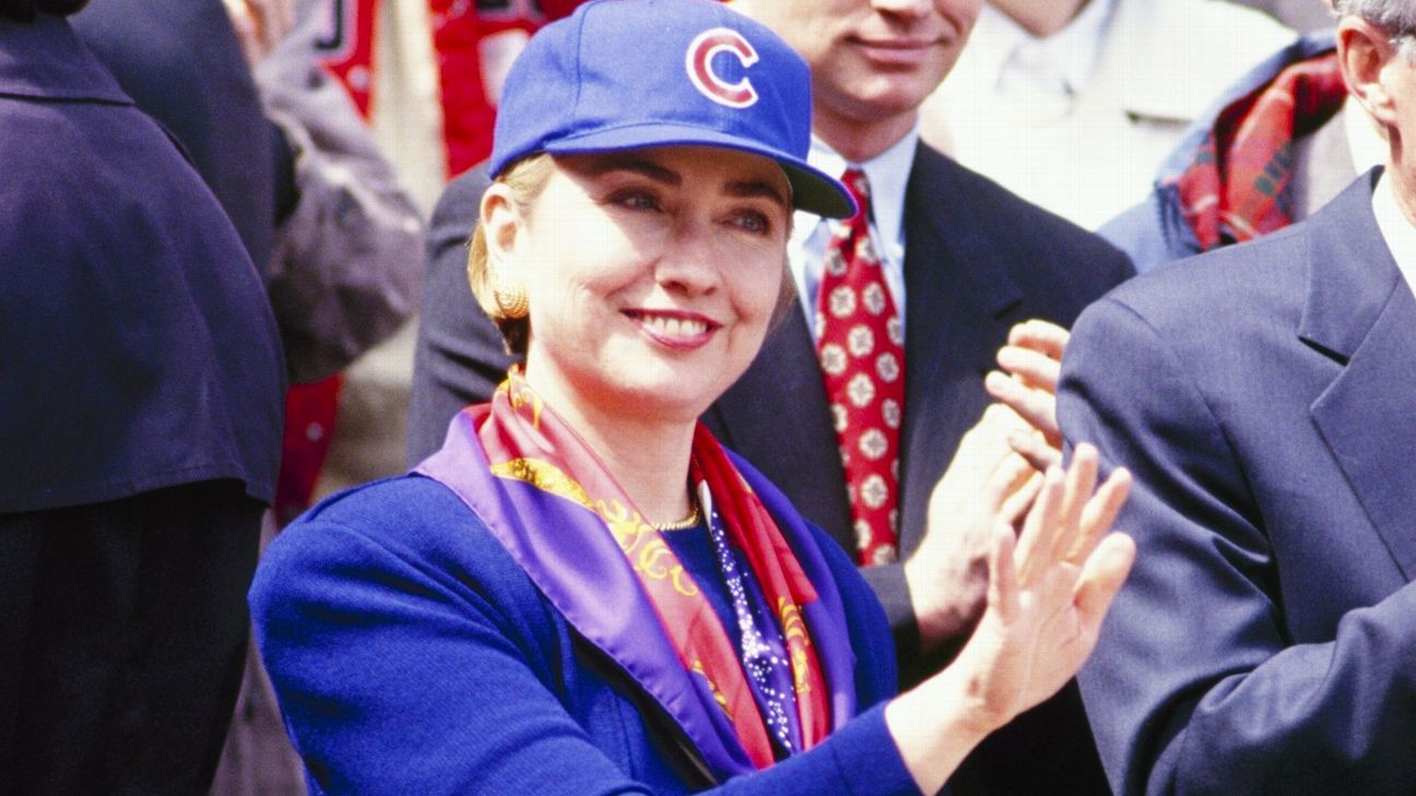Hillary Clinton's priceless reaction when she found out the Cubs won ...