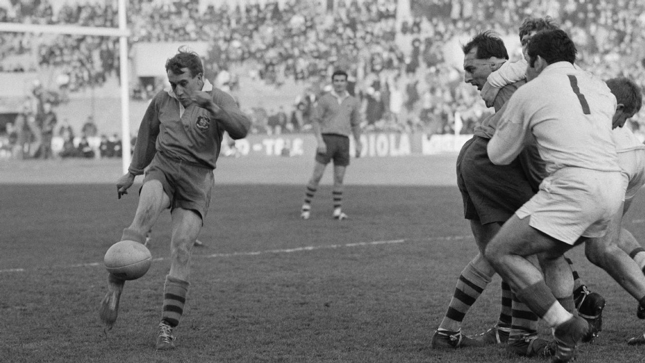 Barry John, Gerald Davies, Delme Thomas made Wales debuts in Australia ...