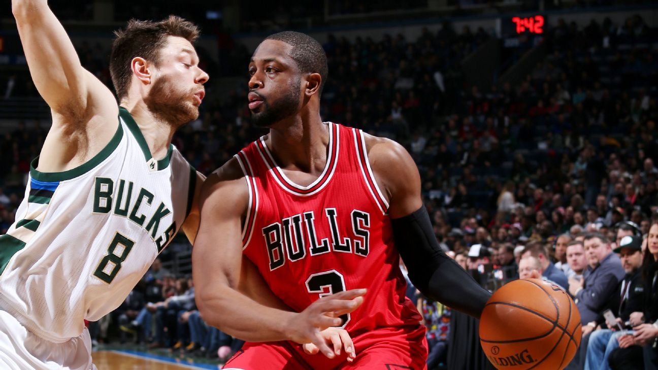 Chicago Bulls guard Dwyane Wade out Monday with swollen knee - ESPN