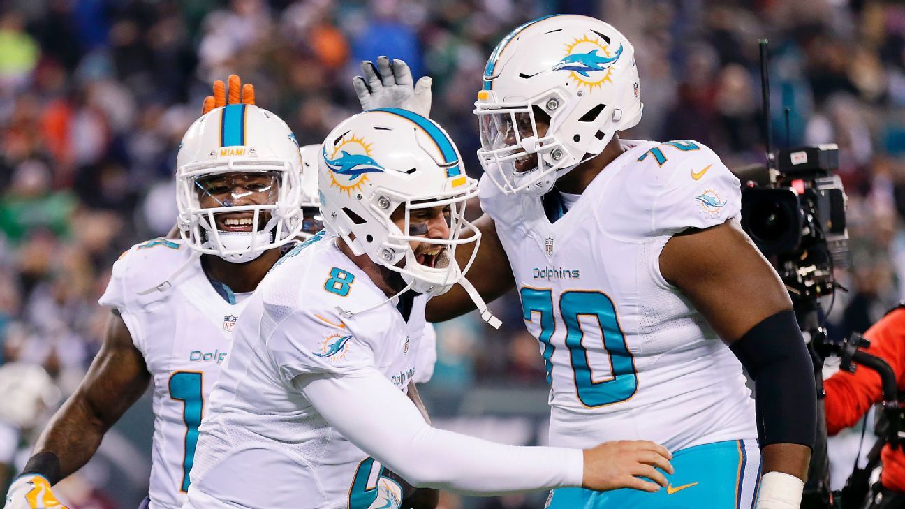 Matt Moore, Cameron Wake get Miami Dolphins closer to playoffs - ESPN ...