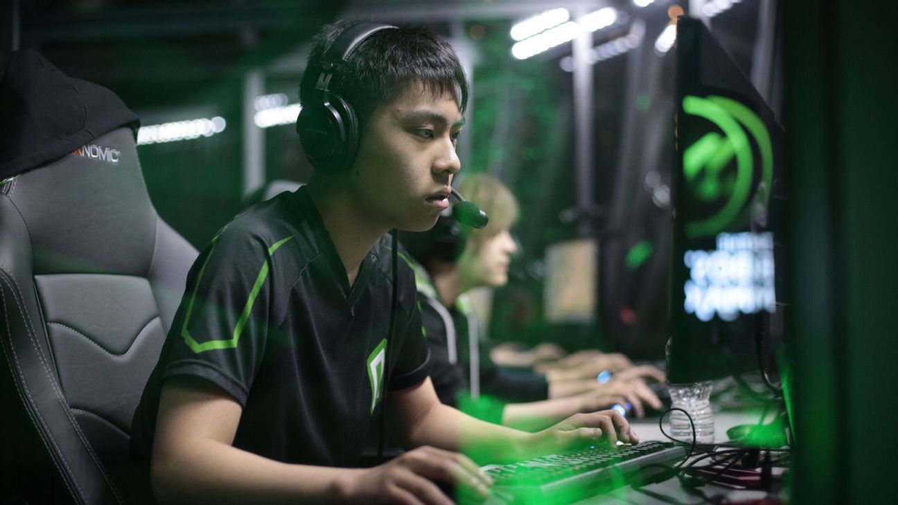 Dota 2 Asia Championship 2017 Main Event Day 1 - ESPN