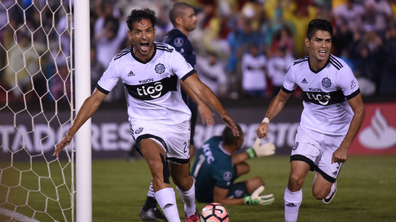 Roque Santa Cruz makes final run at glory for Olimpia in Copa ...