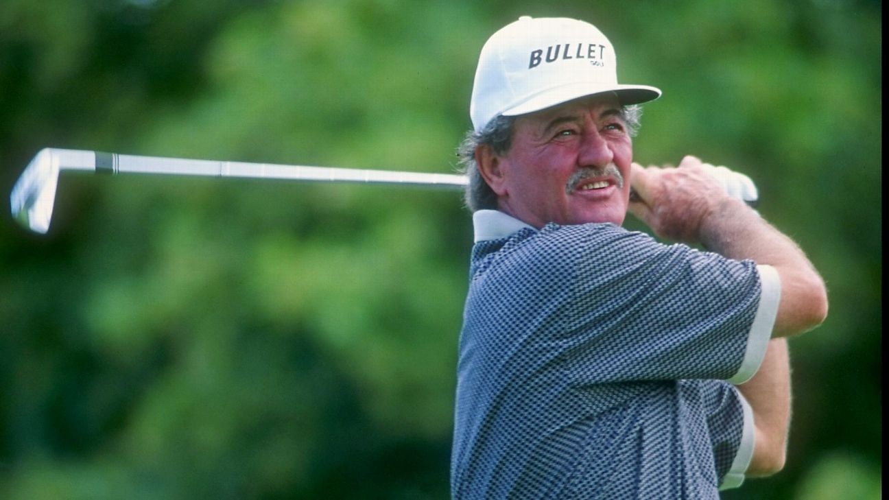 Fun-loving South African golfer Simon Hobday dies at 76 - ESPN