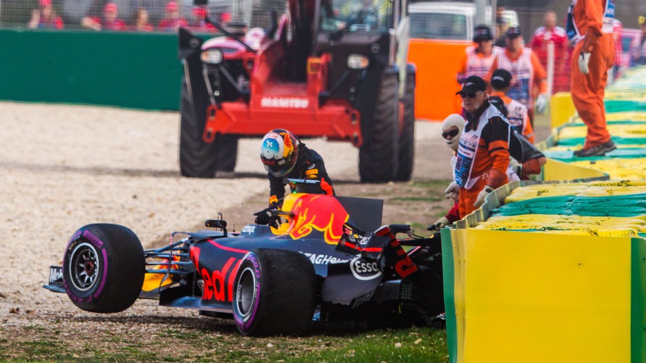 Daniel Ricciardo explains qualifying spin - ESPN