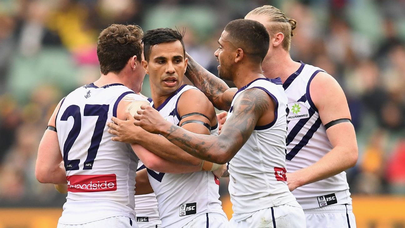 David Mundy the hero for Fremantle Dockers in AFL thriller over ...