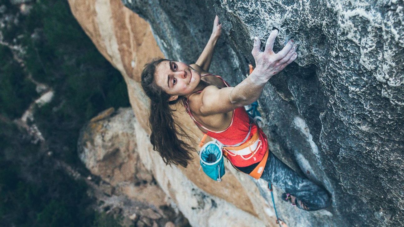 Rock climber Margo Hayes is quickly becoming a phenom in her sport - ESPN