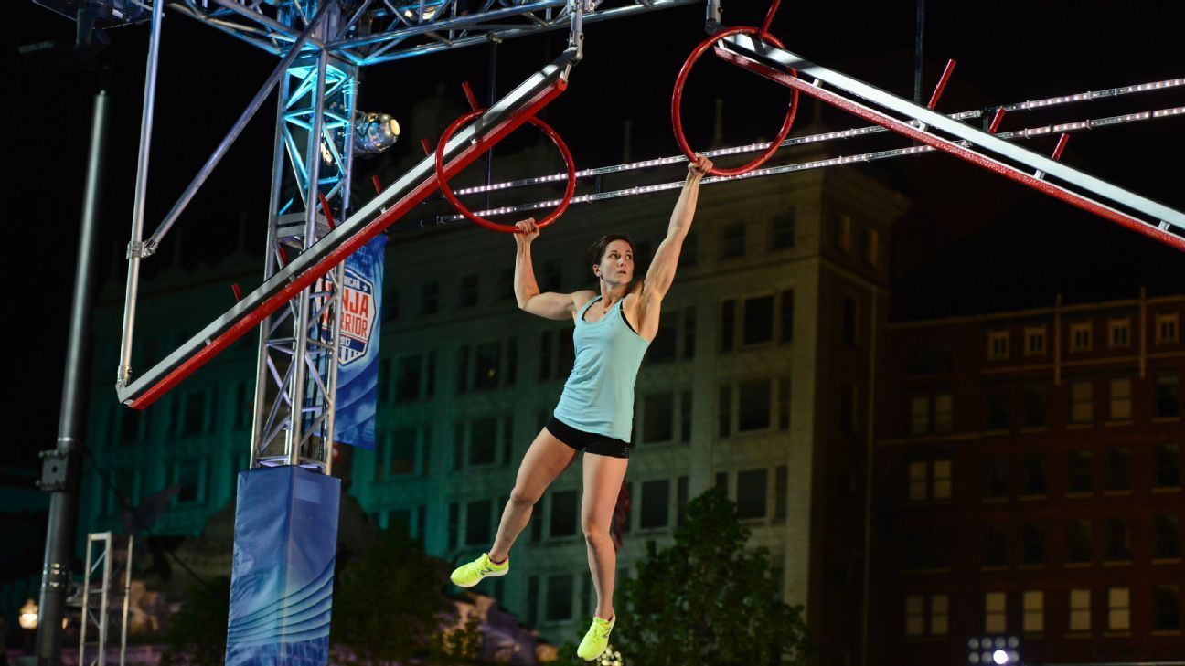 Jesse Labreck and Allyssa Beird hit the buzzer in Cleveland and make ...