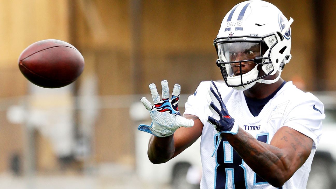 Tennessee Titans WR Corey Davis injures hamstring - ESPN