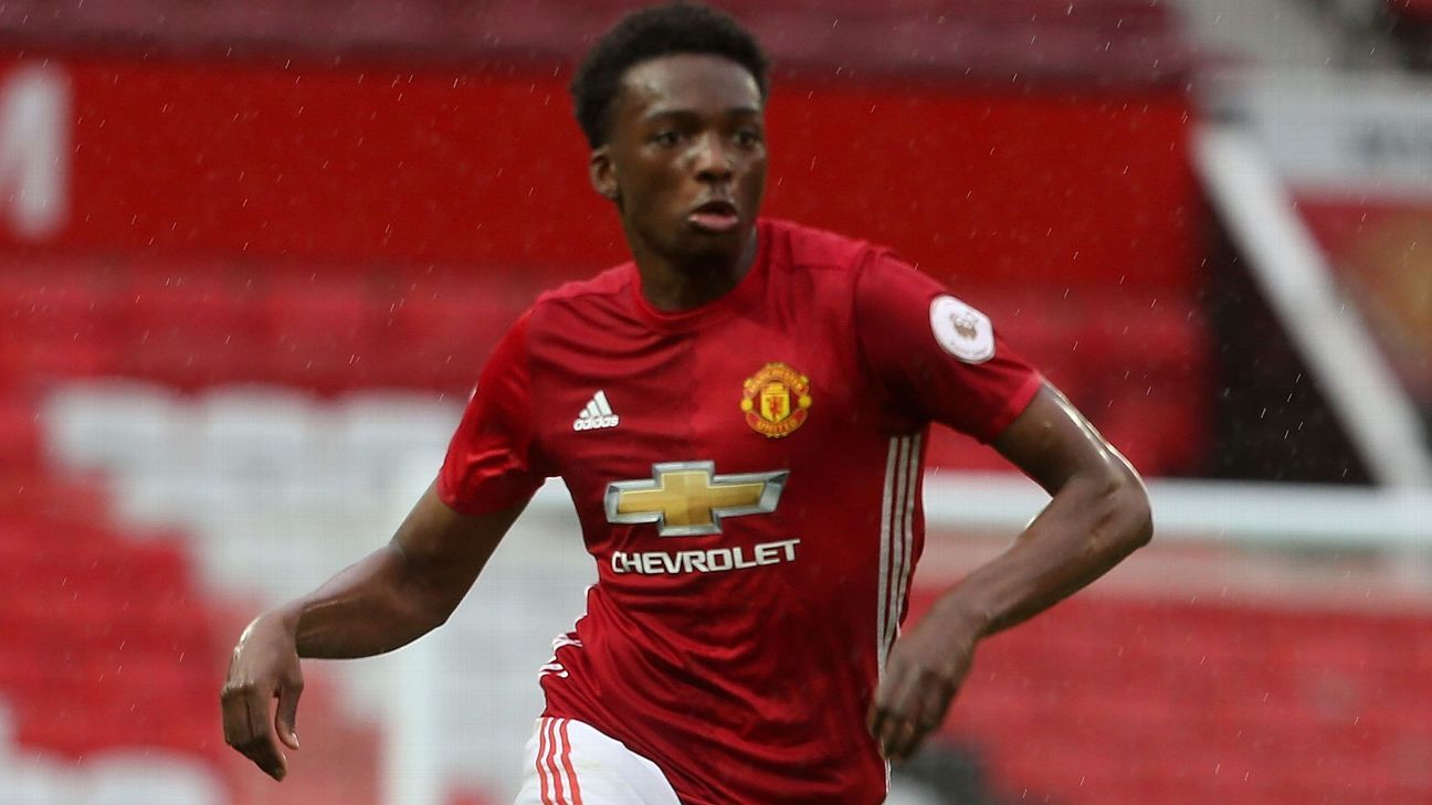 Manchester United's Matty Willock loaned to Utrecht for season - ESPN