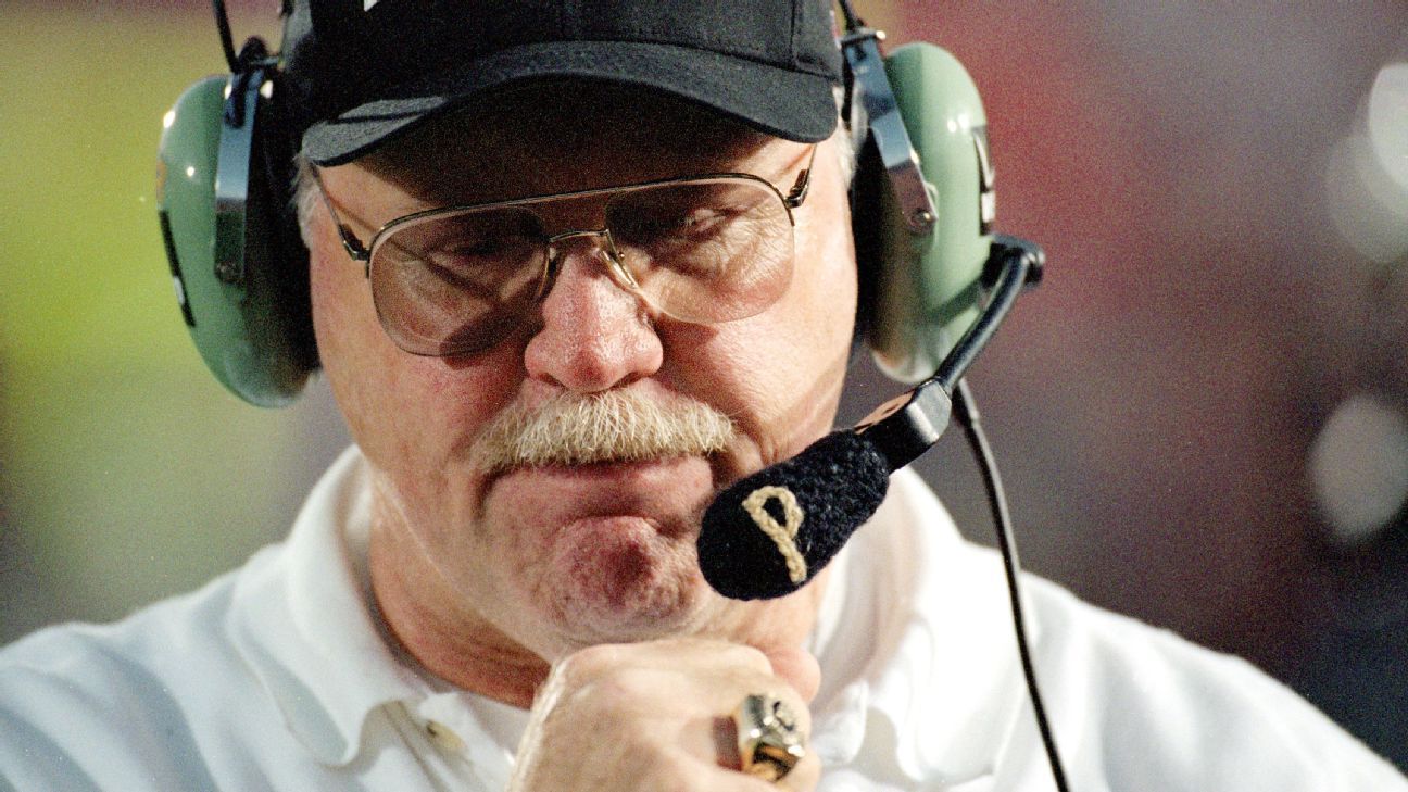 Former Purdue coach Joe Tiller dies at age 74 - ESPN