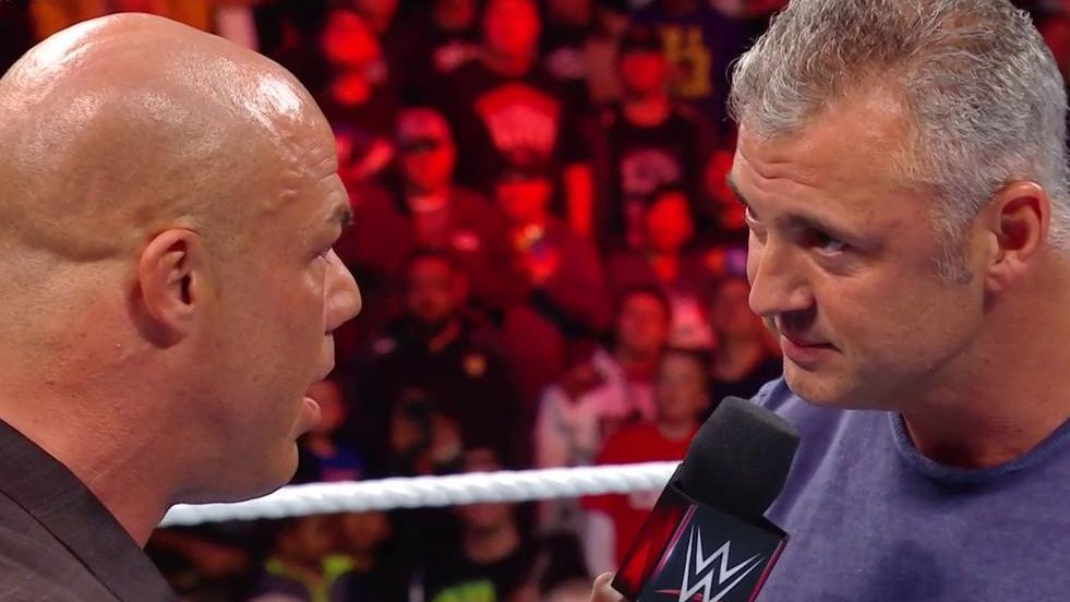 WWE Monday Night Raw Recap - SmackDown Live roster invades Raw - ESPN