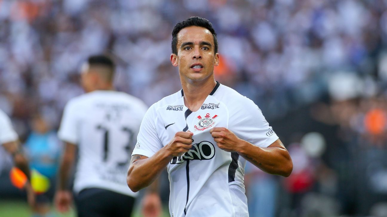 Jadson aprova mudança de posicionamento no Corinthians em 2018; veja ...