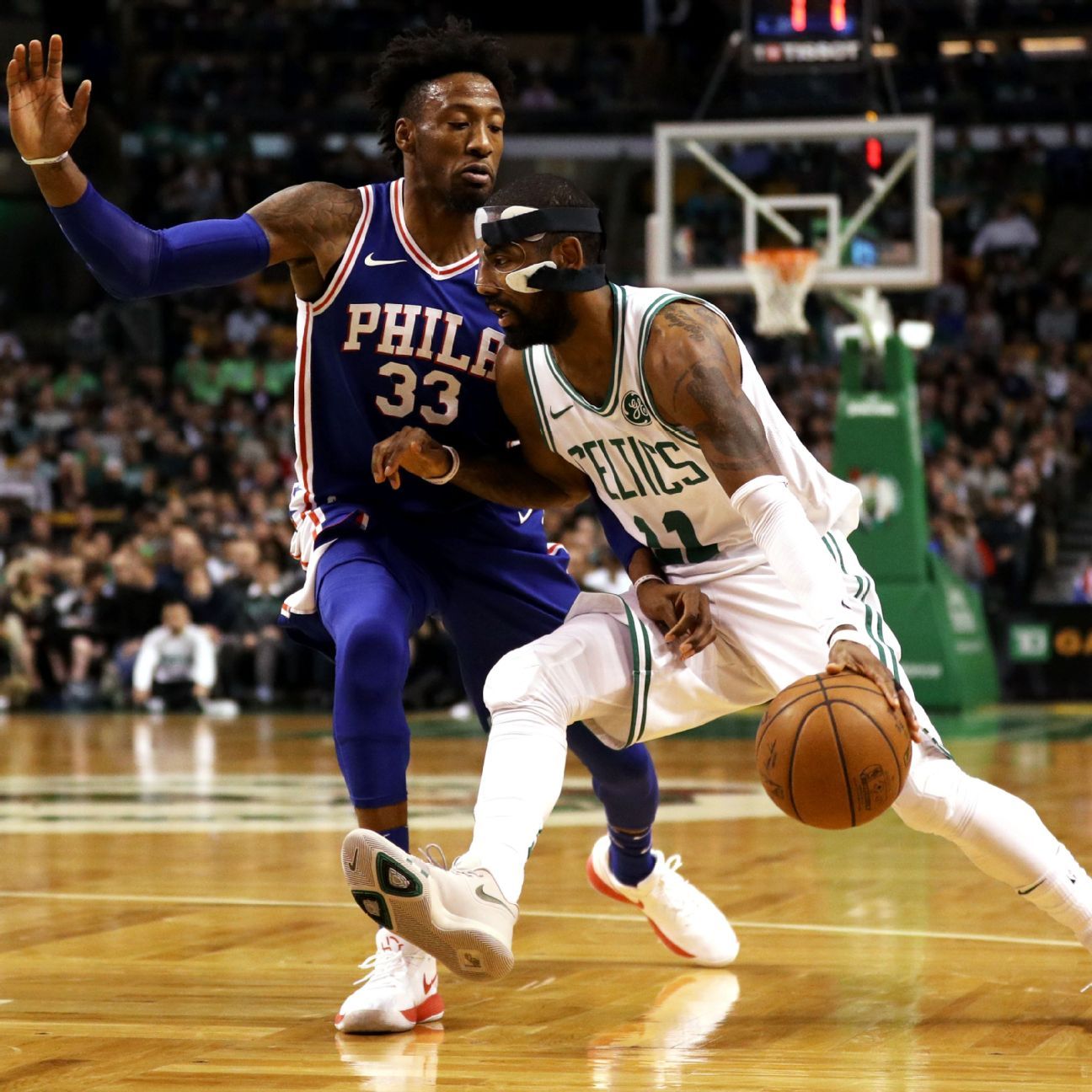 Brillante noche de Kyrie Irving, el 'héroe enmascarado' - ESPN