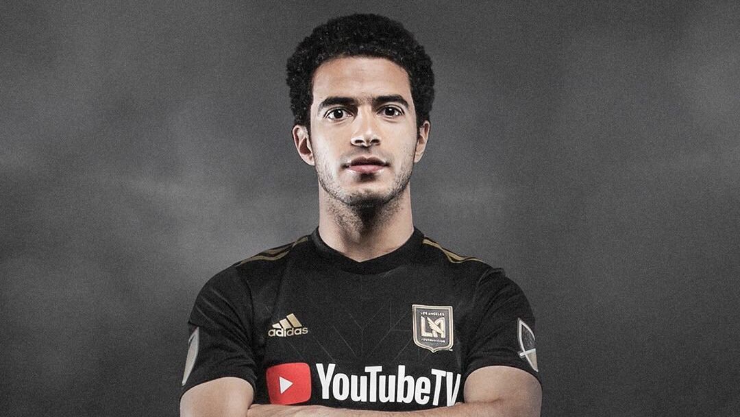 LAFC unveils its first jersey ahead of inaugural MLS season - ESPN
