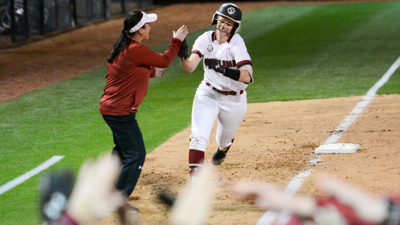 South Carolina Gamecocks softball steals the weekend with sweep of ...