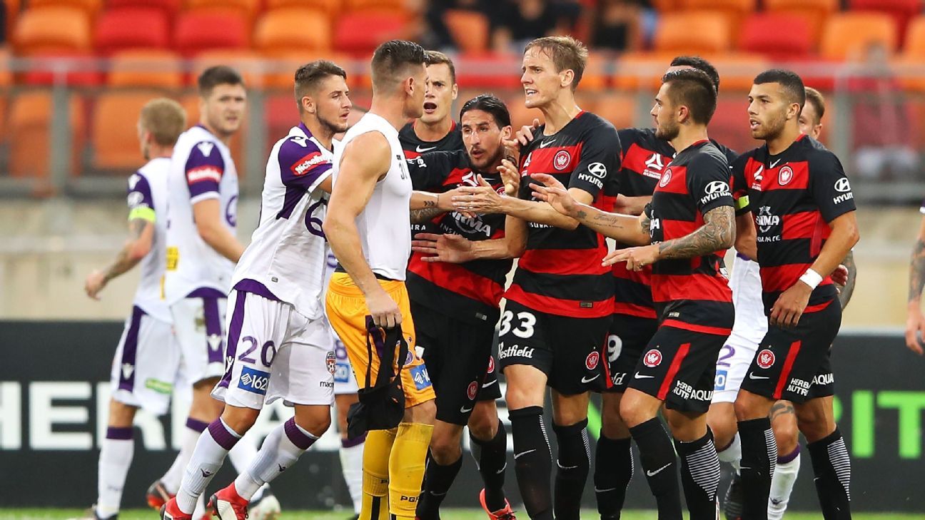 Wanderers edge ahead of Roar and Glory in race for finals spot - ESPN