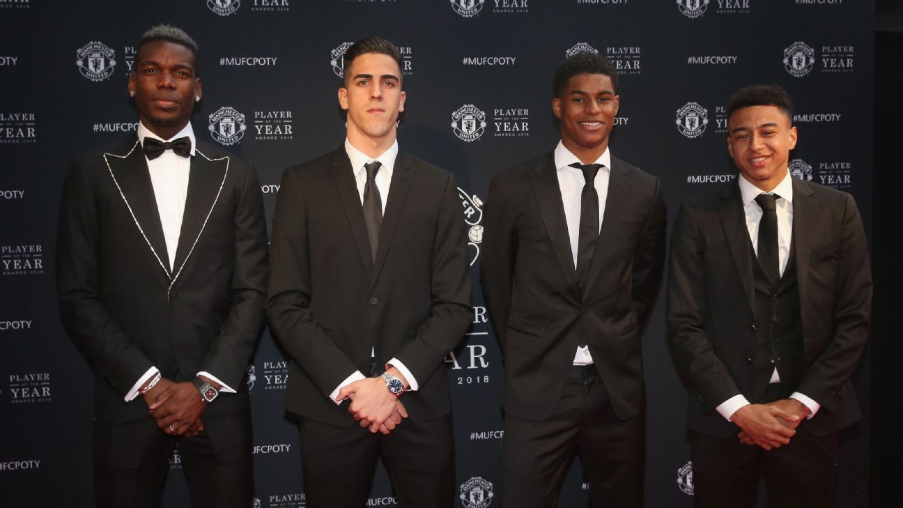 Manchester United stars enjoy awards night at Old Trafford - ESPN