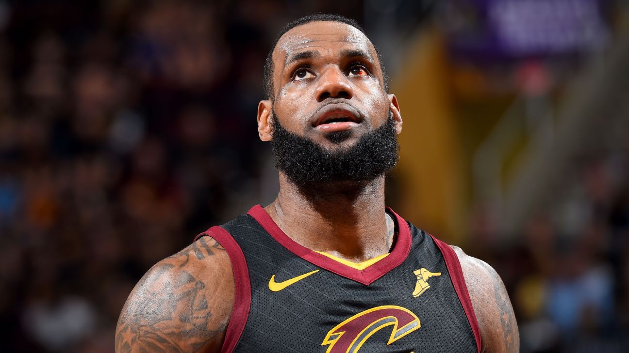 LeBron James decidirá até o fim desta quinta-feira se renova com os ...