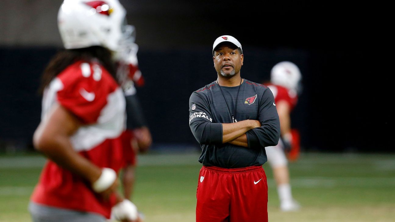 Arizona Cardinals coach Steve Wilks marches to own tune at first camp ...