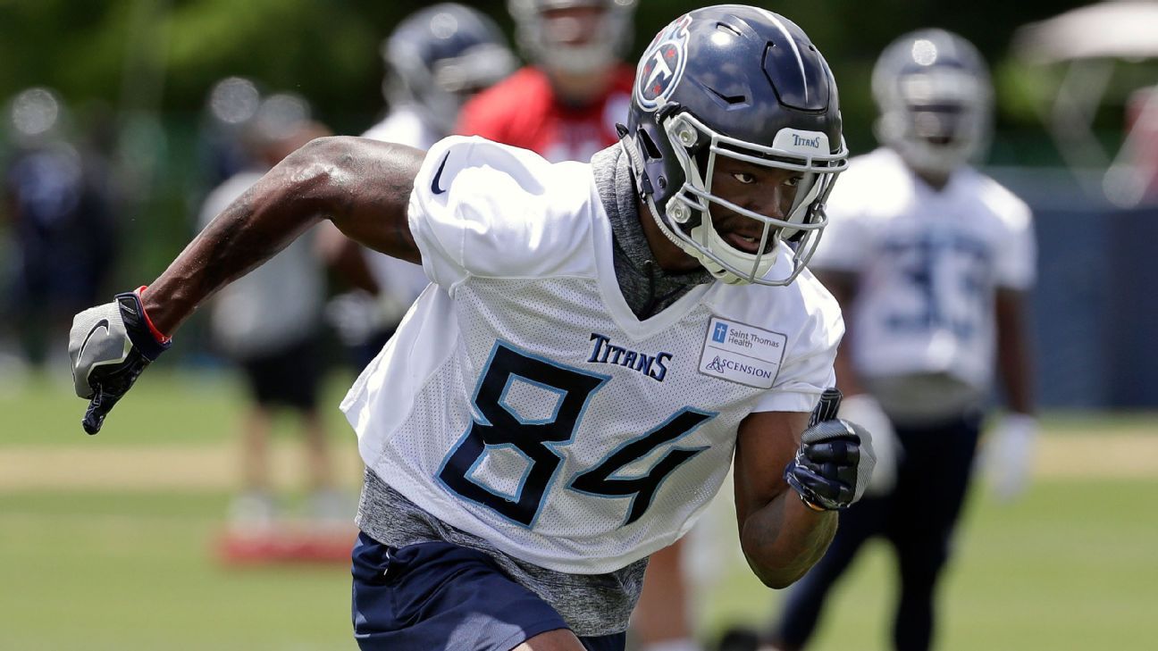 Healthy Corey Davis leaving no doubt he's Titans' No. 1 WR - ESPN ...