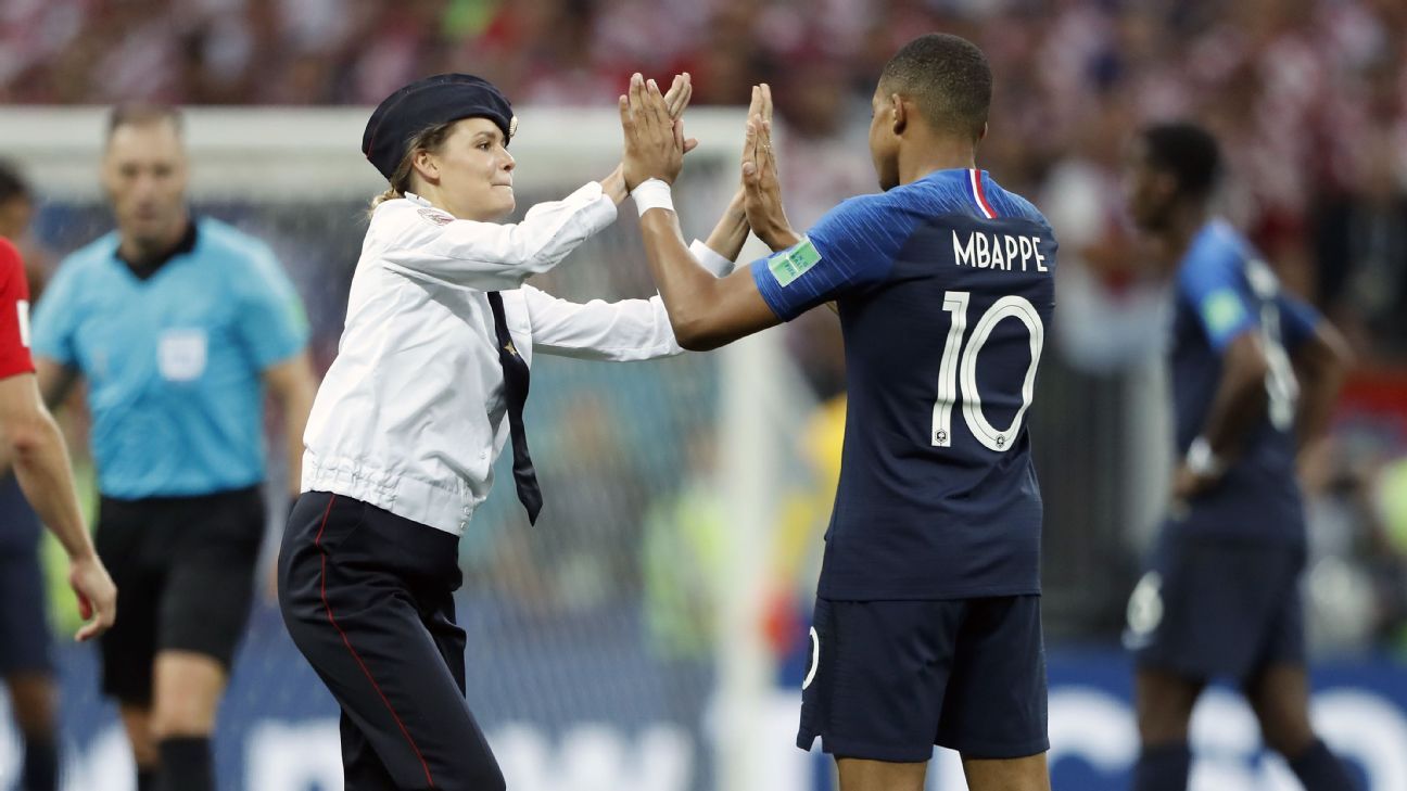 World Cup saw 170 pitch invasion attempts, according to organisers - ESPN